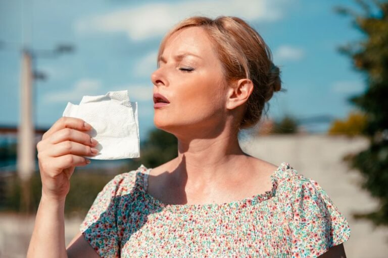 What causes Hot flashes in Perimenopause? And 5 Super Tips for Cooling ...